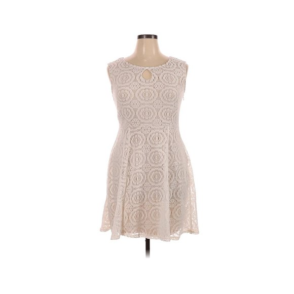Enfocus Studio | Dresses | En Focus Studio Ivory Lace Dress | Poshmark